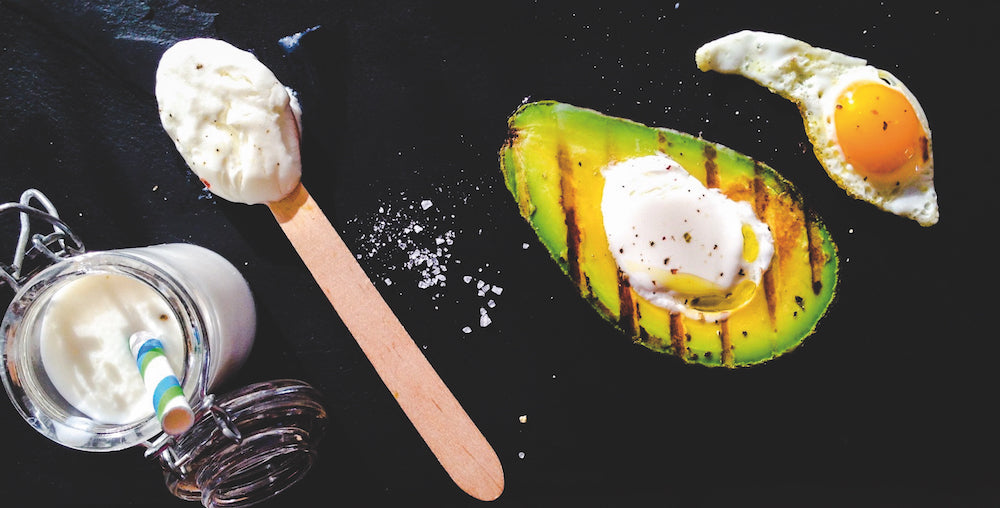 Aguacate relleno de kéfir y huevo – Kefirko ES